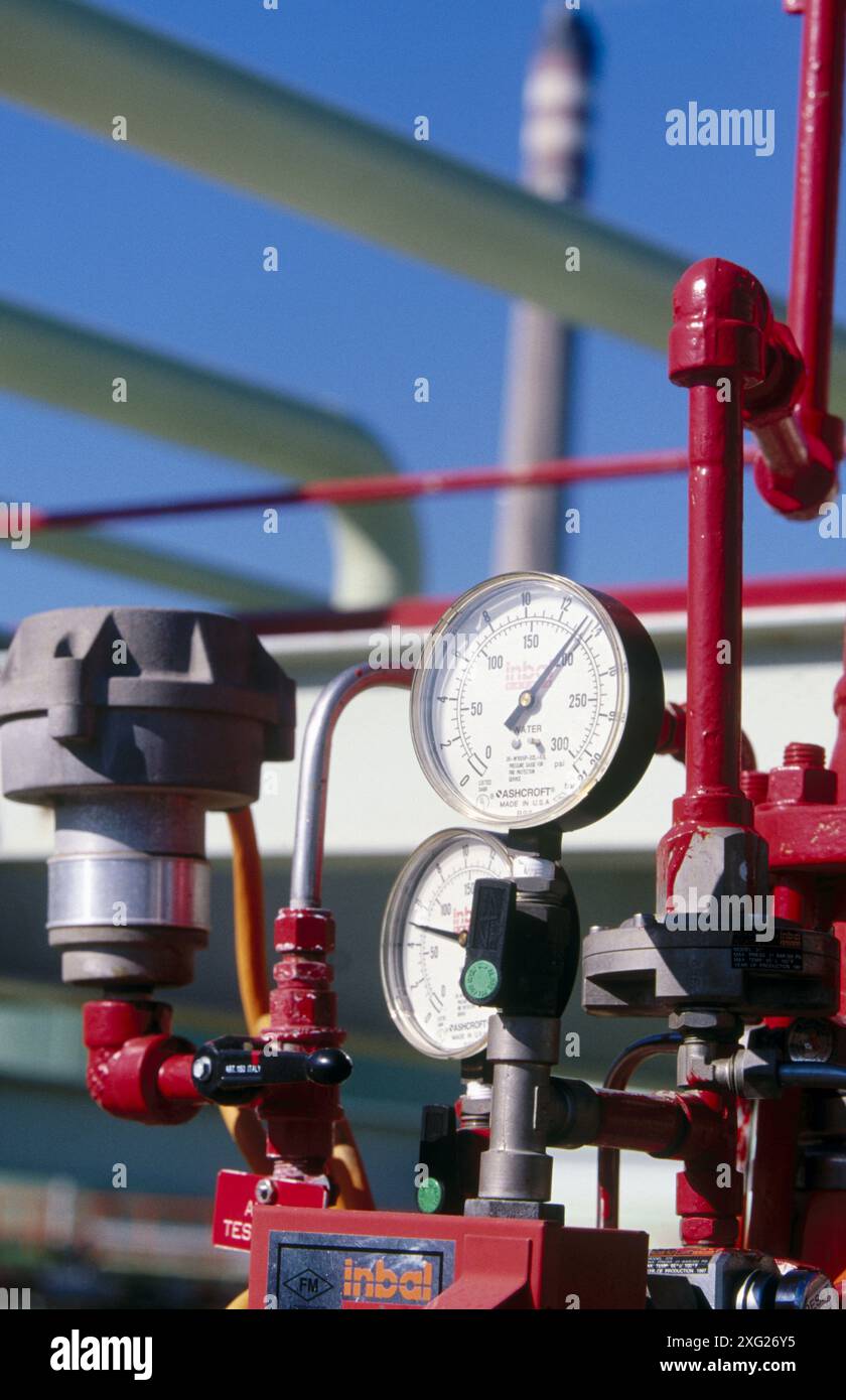 Oil refinery. Biscay. Spain Stock Photo - Alamy