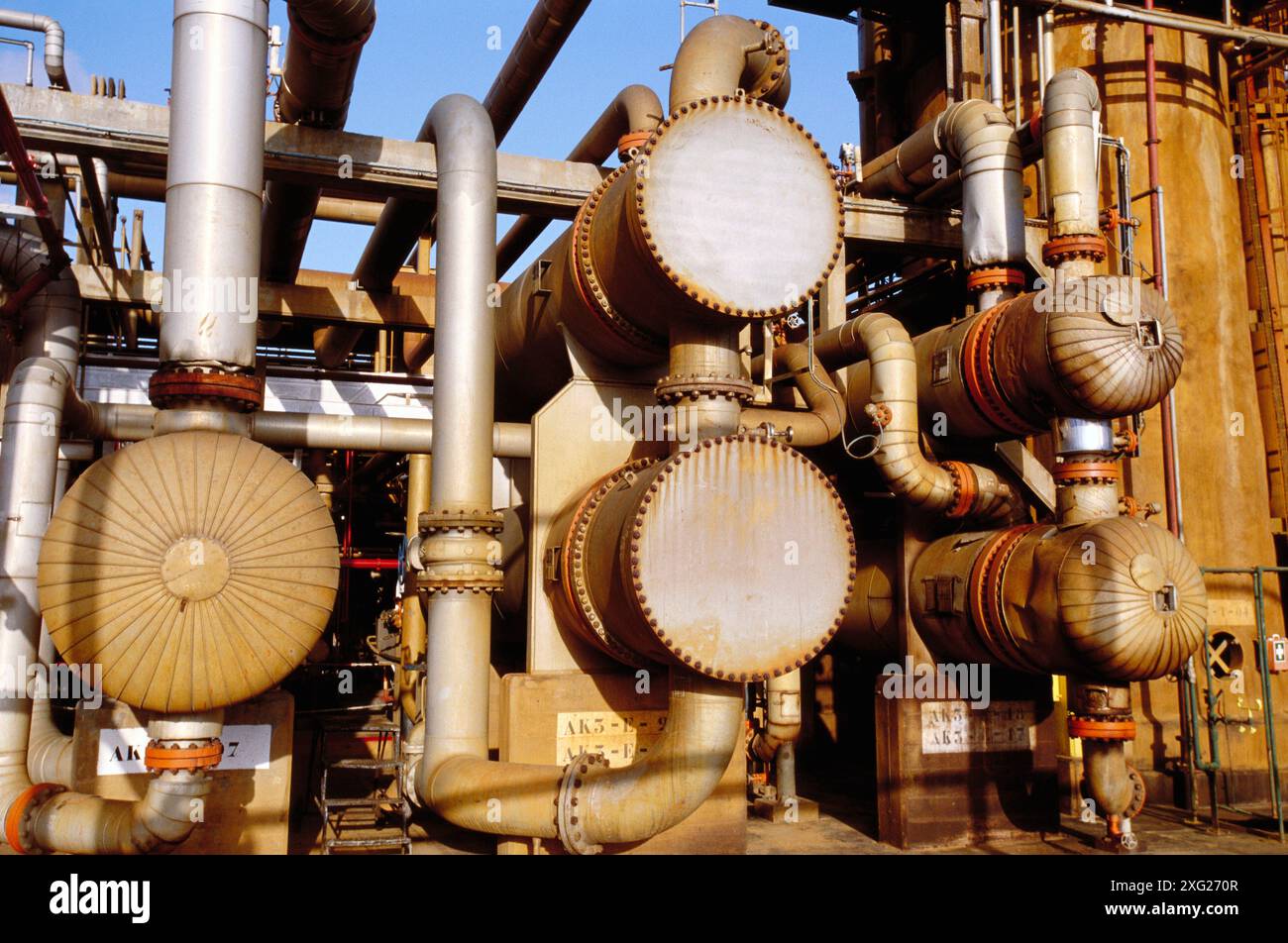 Oil refinery. Biscay. Spain Stock Photo - Alamy