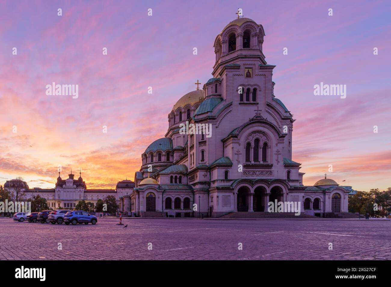 Sunrise view of the St. Alexander Nevsky Cathedral, in Sofia, Bulgaria ...