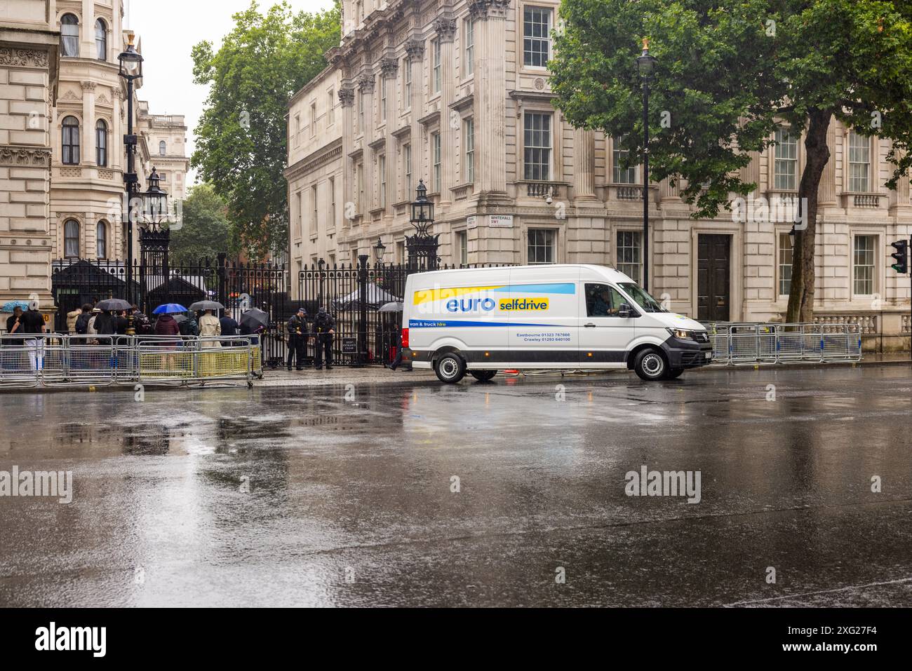 London, UK. 05 JUL, 2024. Removal van leaves Downing Street following ...