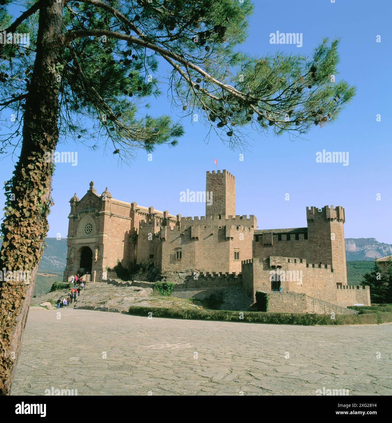 Castles of navarre hi-res stock photography and images - Alamy