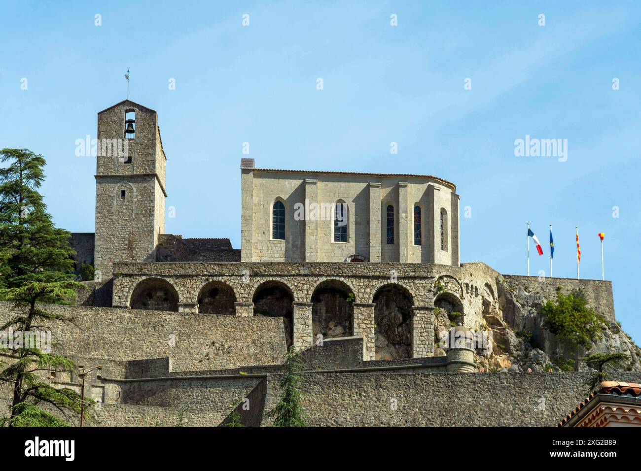 Sisteron. The keep and the Chapelle-Notre-Dame of the Citadel . Alpes ...