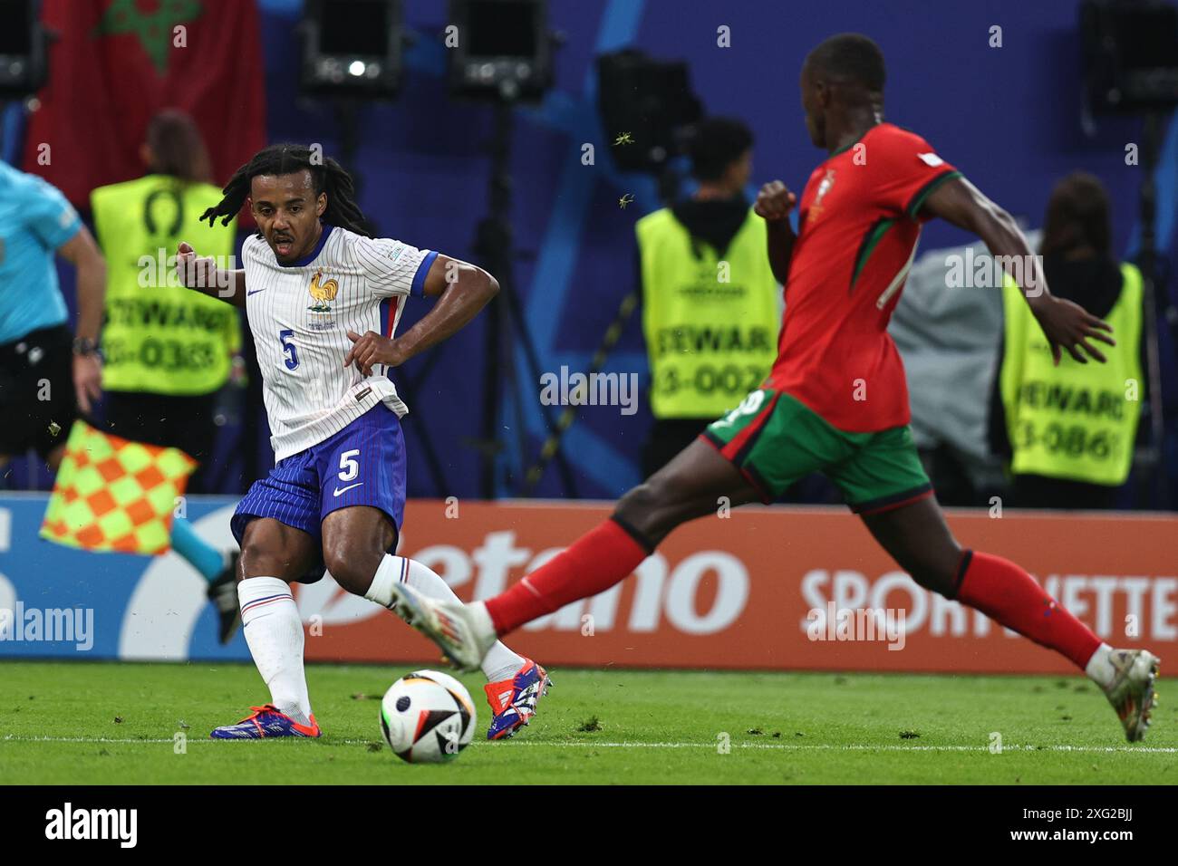 Jules kounde france hi-res stock photography and images - Alamy