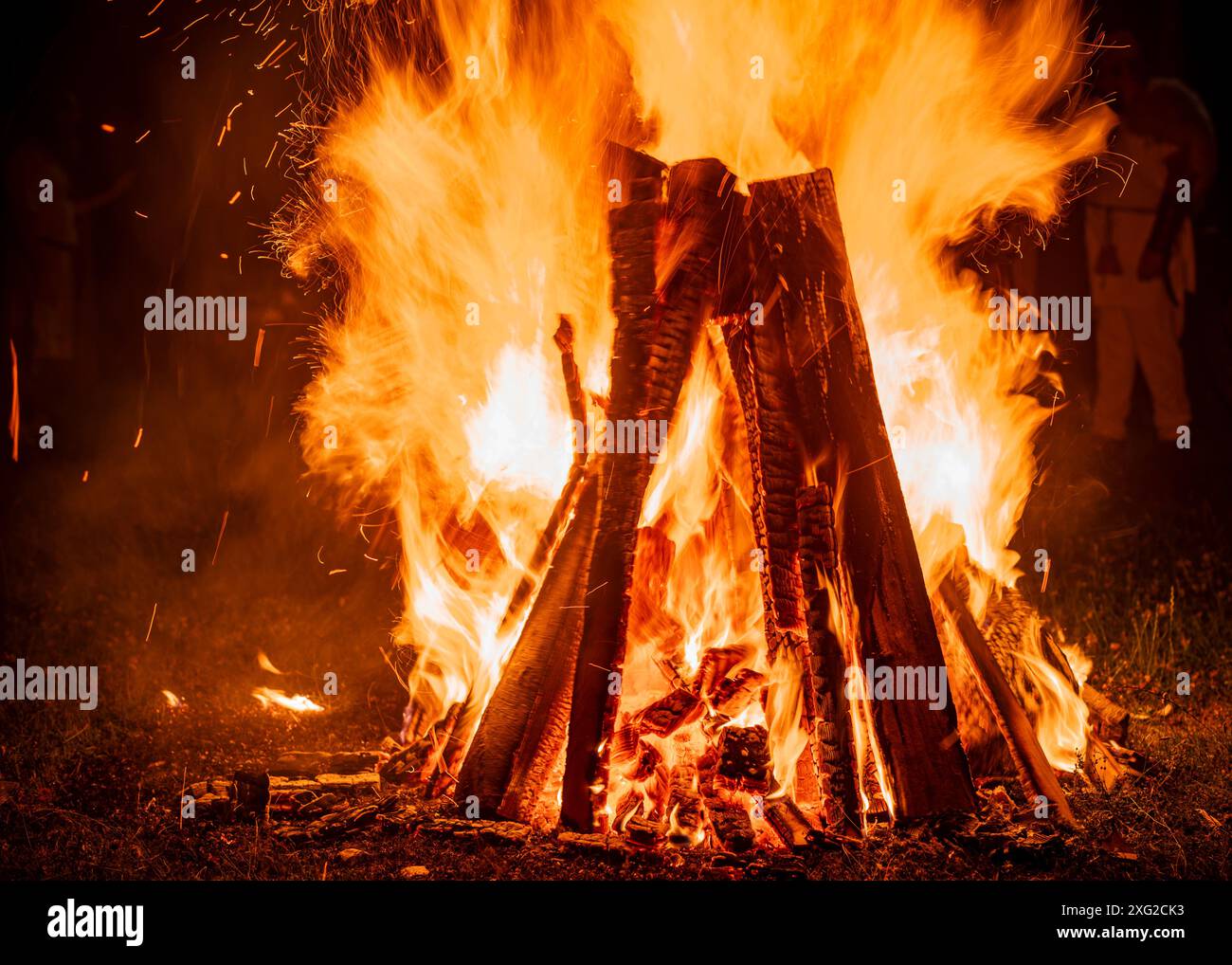 sparks and hot embers, campfire burns brightly on a summer night Stock Photo - Alamy