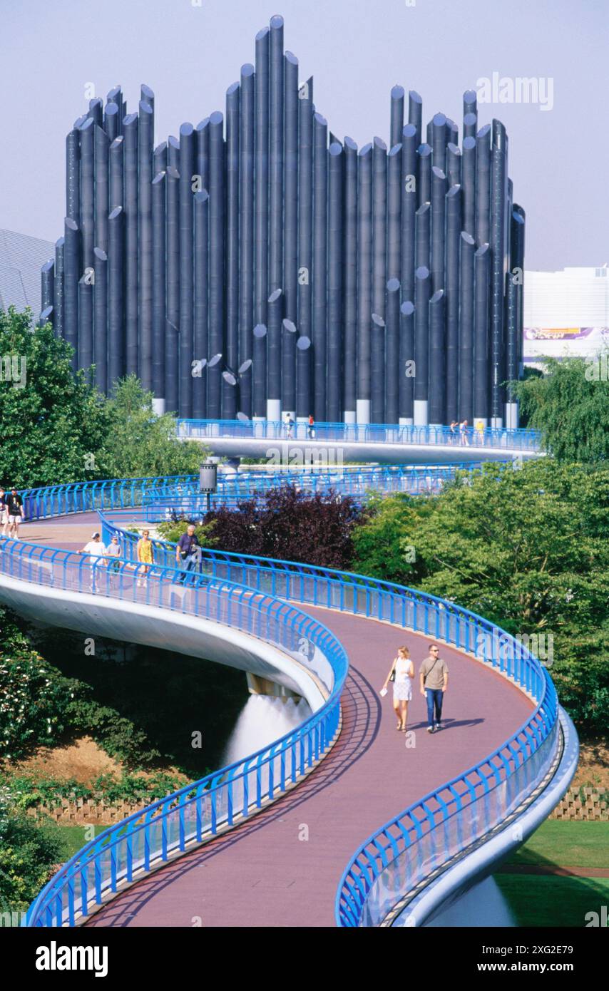 Futuroscope building hi-res stock photography and images - Alamy