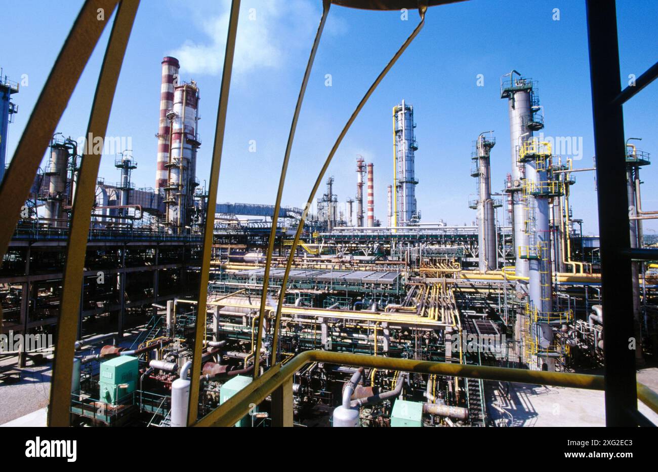 Repsol tarragona refinery hi-res stock photography and images - Alamy