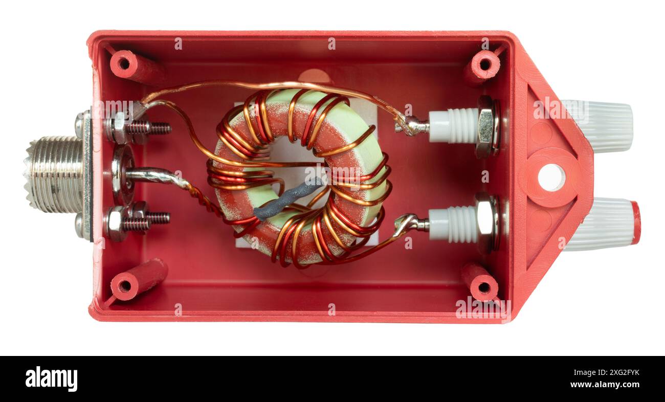 Look inside a 9 to 1 unun that is used to connect a single line ...