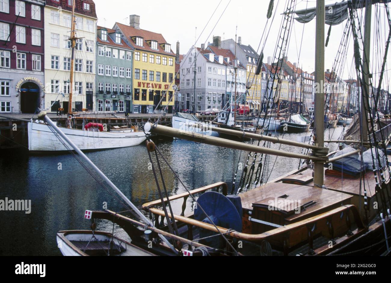 Denmark sailing ships hi-res stock photography and images - Alamy