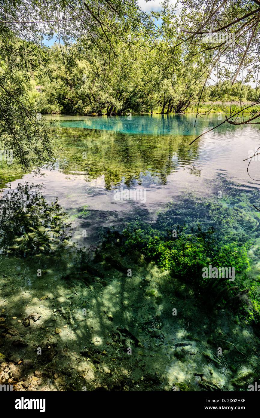 The Posta Fibreno lake is located in the Comino Valley. In addition to ...