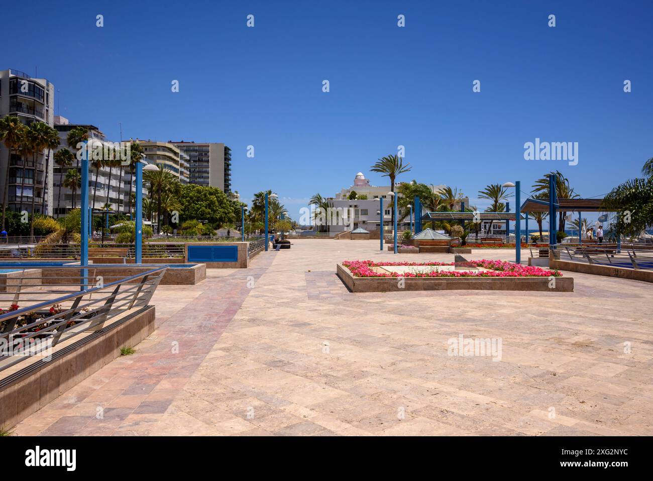 Seafront pedestrian precinct, Marbella, Spain Stock Photo - Alamy