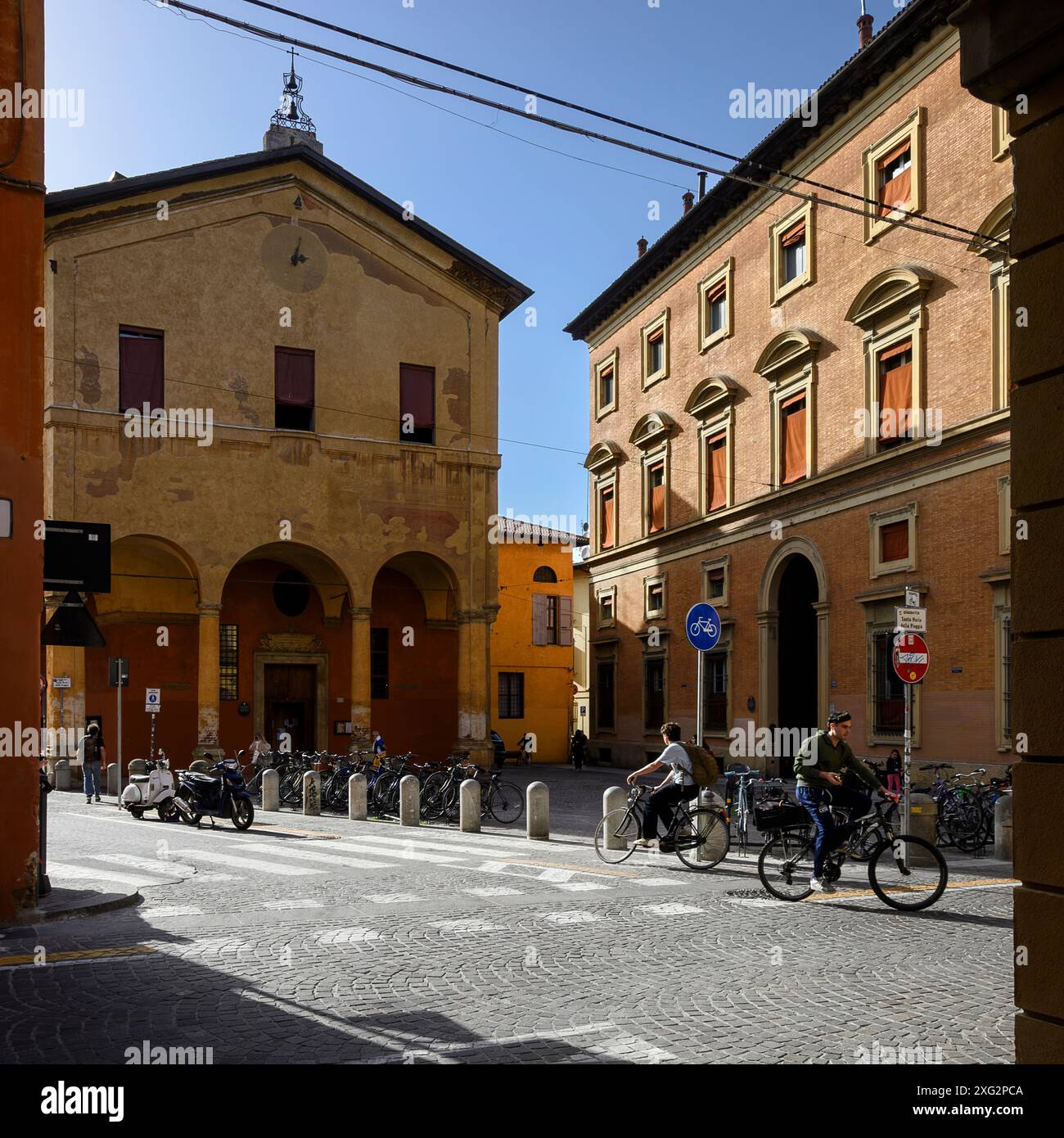 Via riva di reno hi-res stock photography and images - Alamy