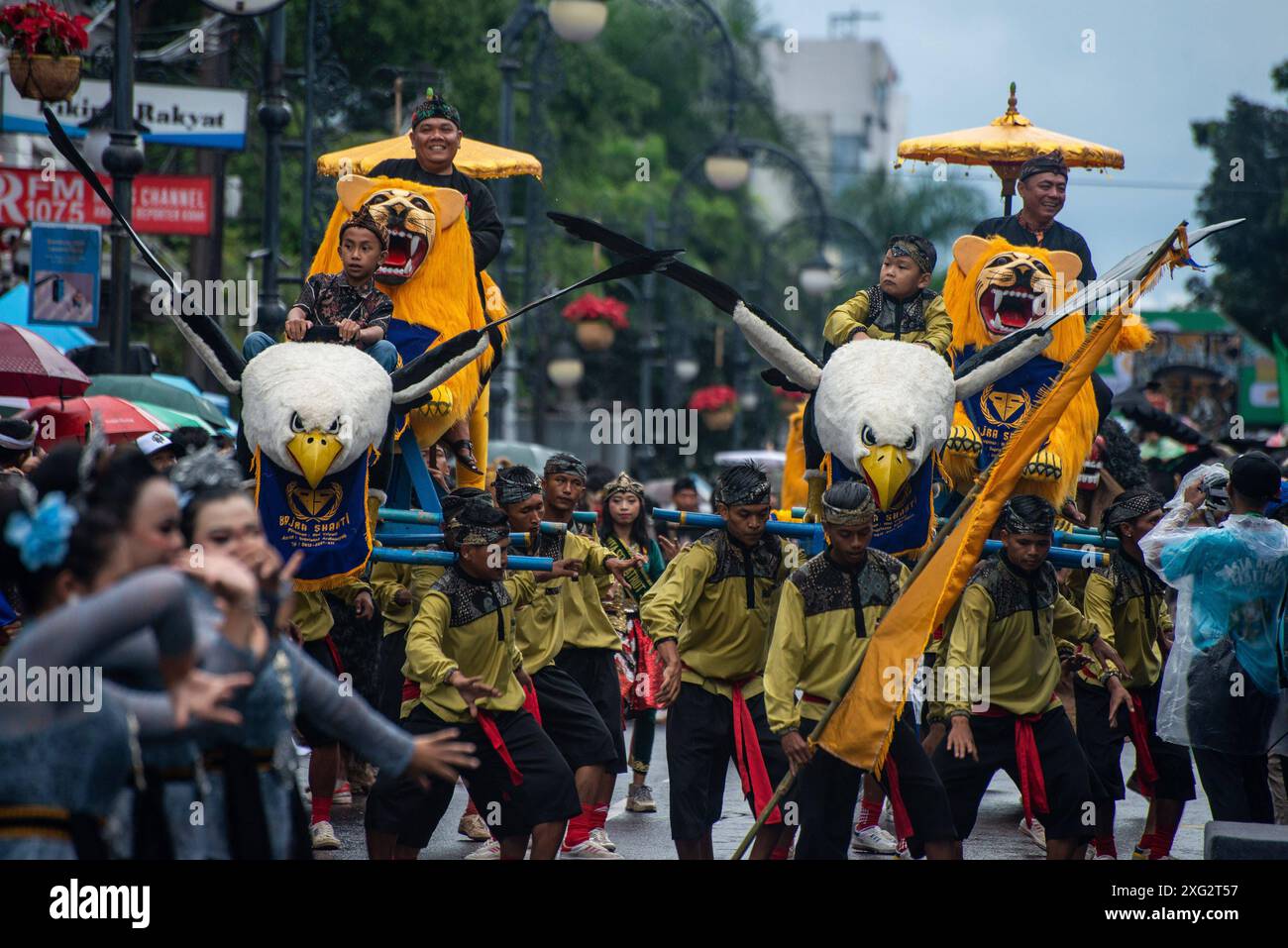 ASIA AFRIKA FESTIVAL 2024 CULTURE OF PEACE Carnival participants ...