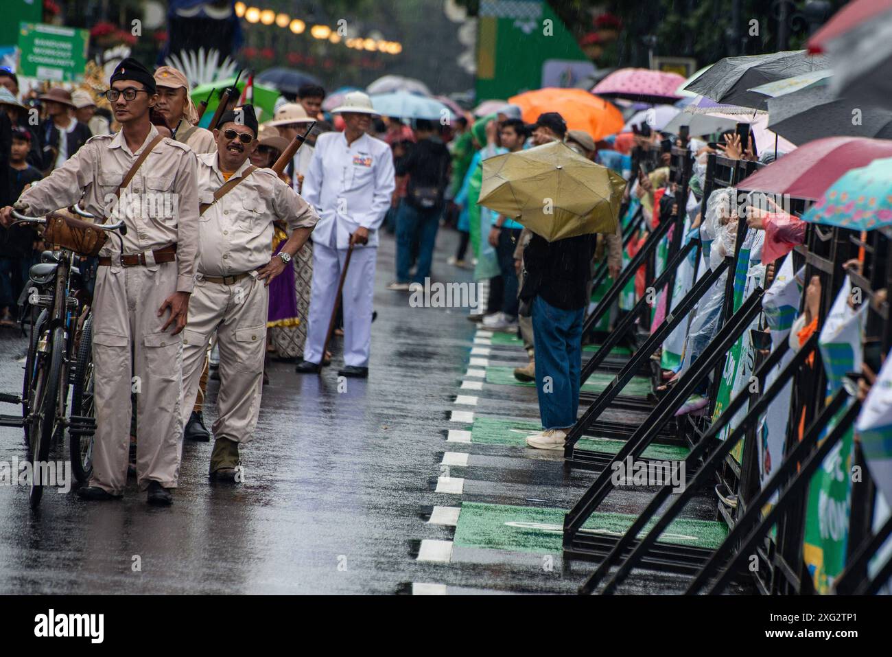 ASIA AFRIKA FESTIVAL 2024 CULTURE OF PEACE Carnival participants ...