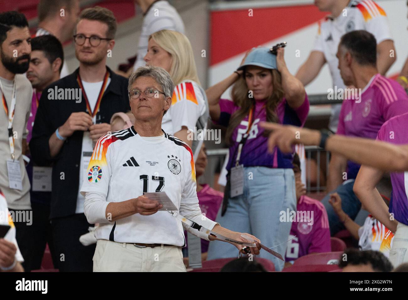 Mutter Karin Gross von Florian Wirtz (Deutschland,#17) GER, Spanien ...