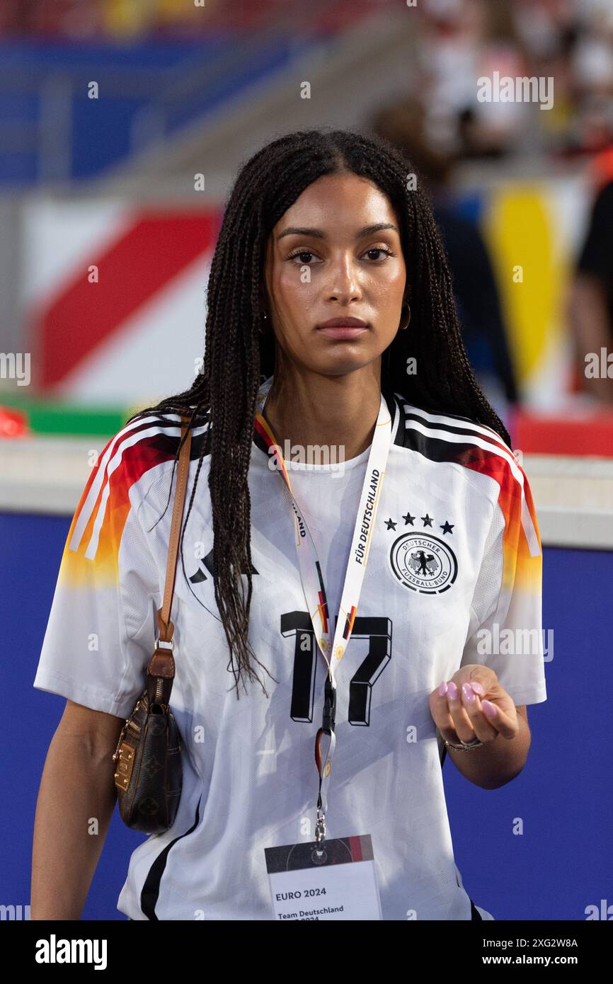 Sophia Weber Freundin von Florian Wirtz (Deutschland,#17) GER, Spanien (ESP) vs. Deutschland ...