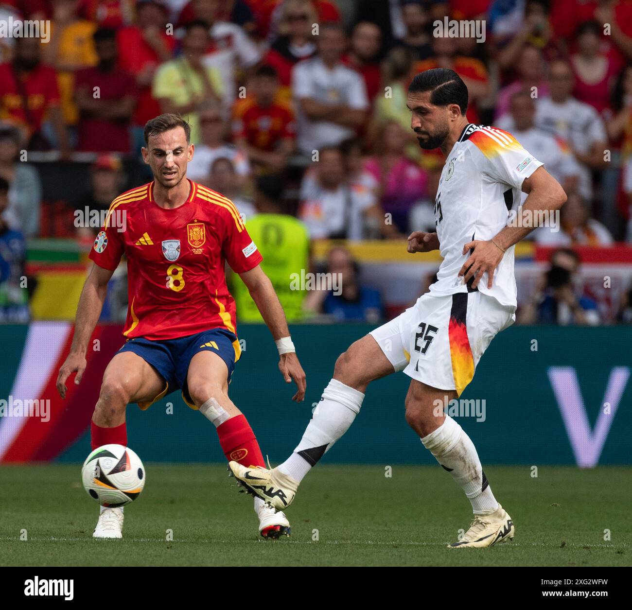 v.li. Fabian Ruiz (Spanien, #08), Emre Can (Deutschland #25) GER ...