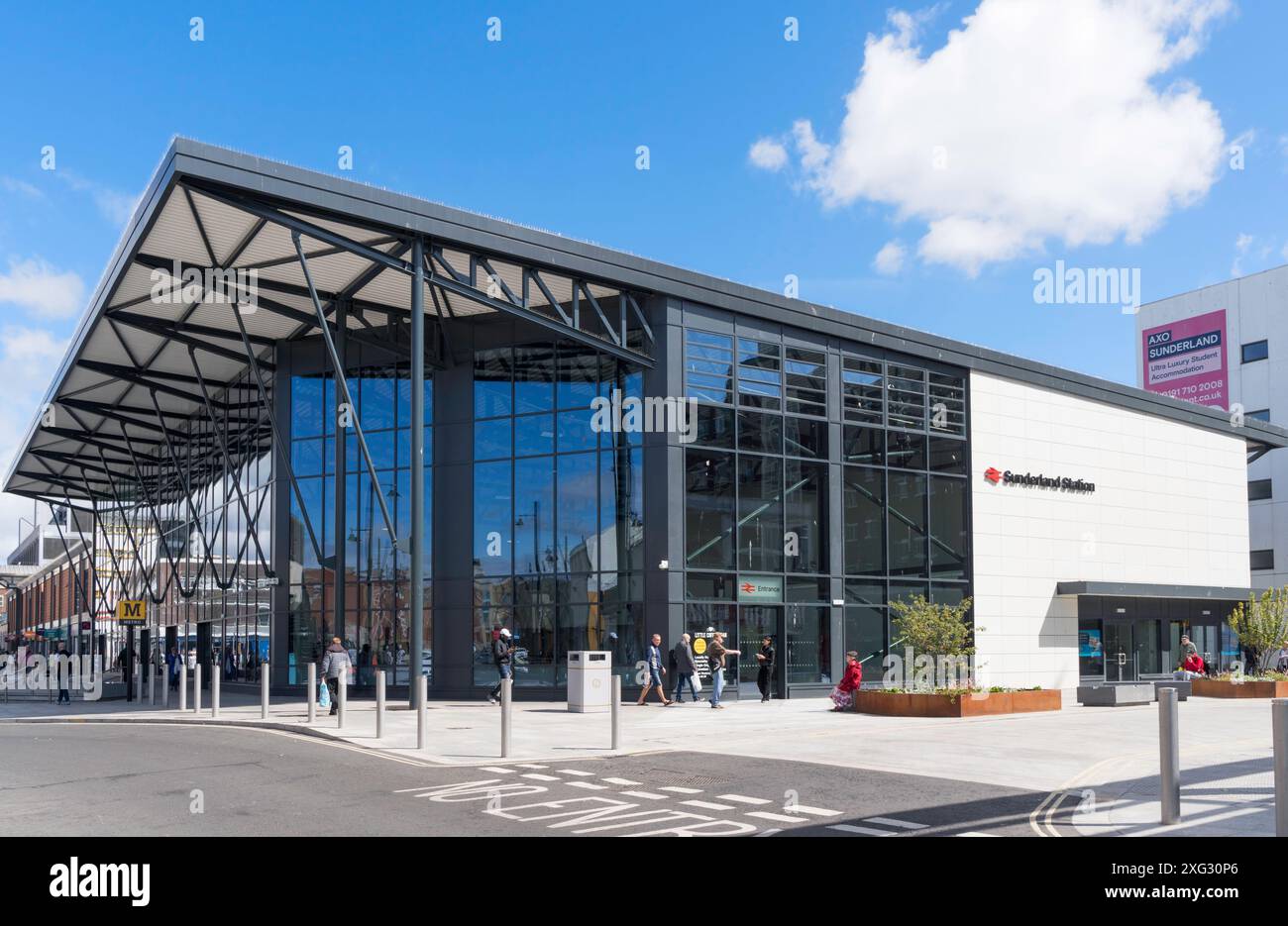 Exterior view of the new entrance to Sunderland railway station ...