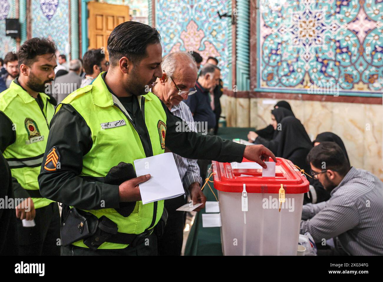 The second round of the Iranian presidential election Iranian people ...