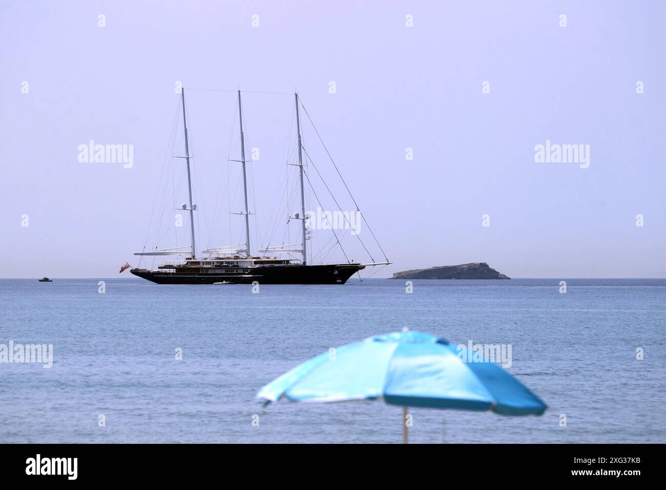 A superyacht belonging to Amazon founder Jeff Bezos was spotted off the ...