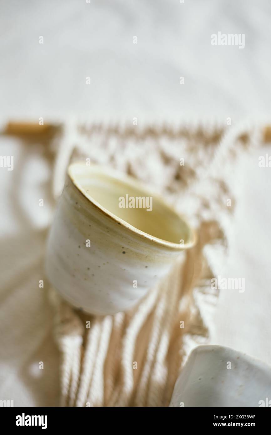 Textile textiles ceramic ceramics hi-res stock photography and images ...