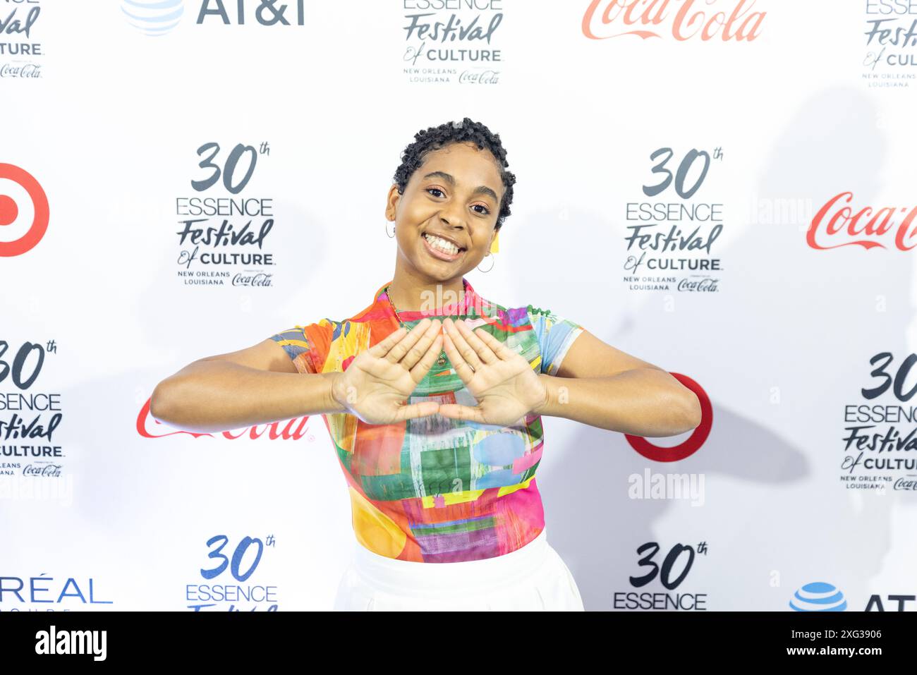 Actress Laila Pruitt of the tv show BMF (Black Mafia Family) throws up ...