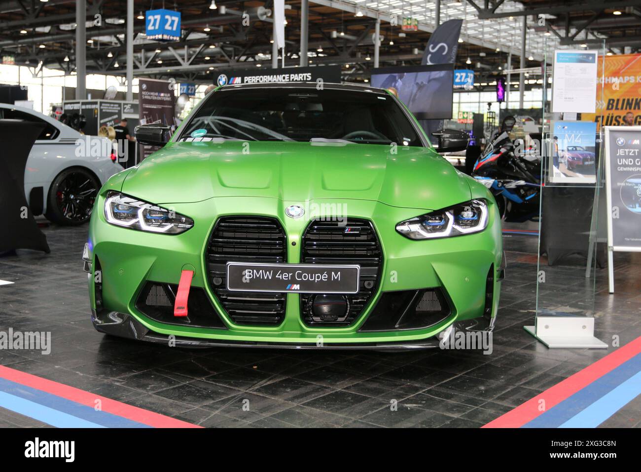 BMW M4 Competition Coupe 4er M, Baureihe G82, Baujahr 2024, Farbe ...