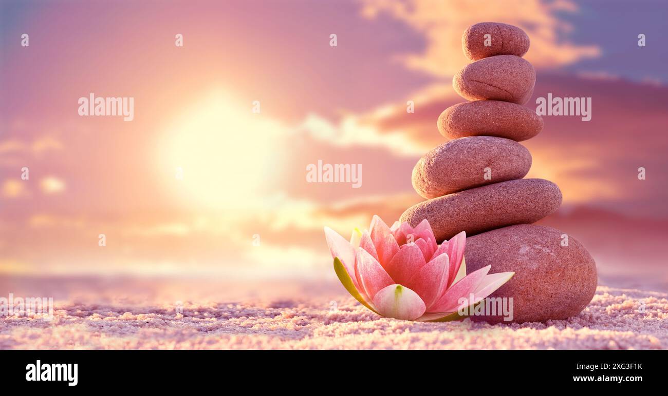 Japanese zen garden meditation stone, concentration and relaxation sand ...