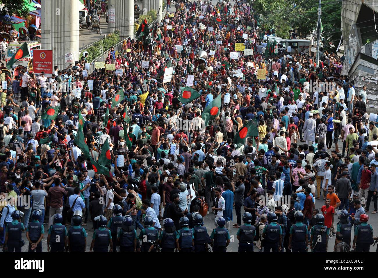 Bangladeshi students block the Shahbagh intersection, during a protest ...