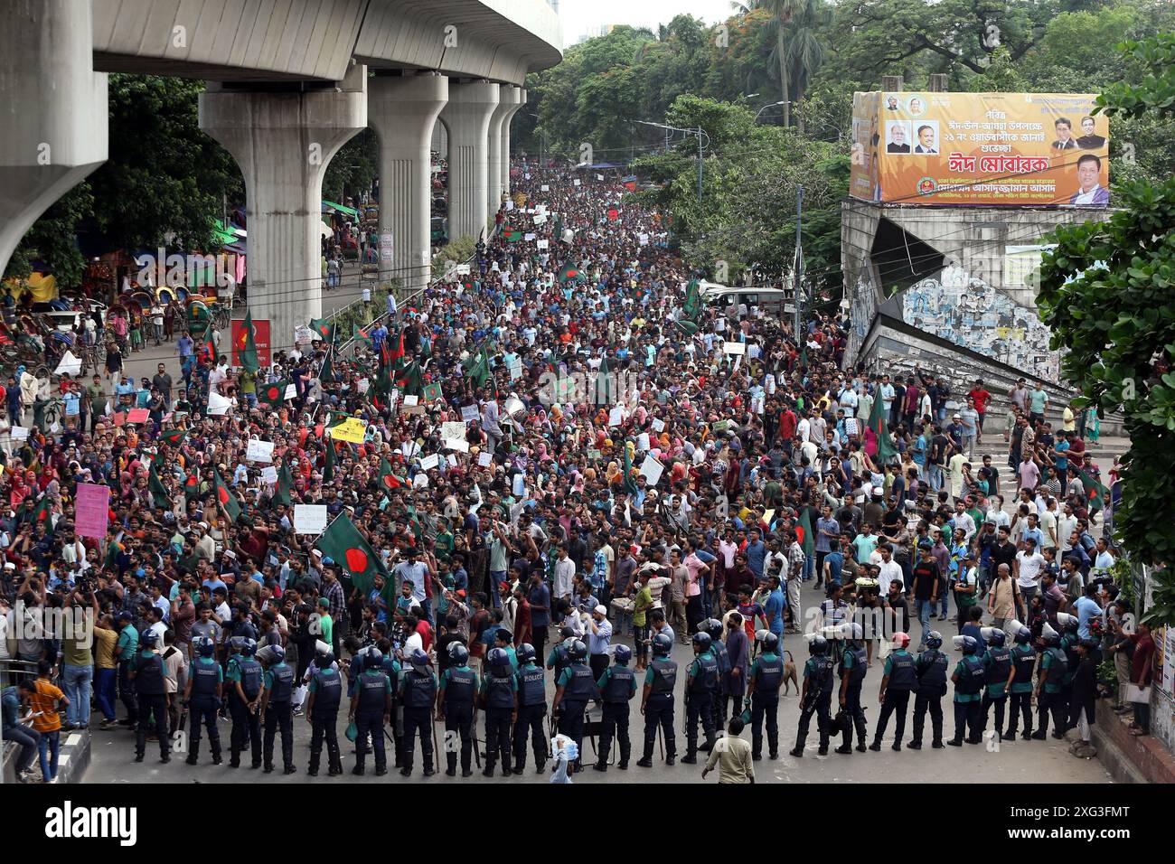 Bangladesh student movements hi-res stock photography and images - Alamy