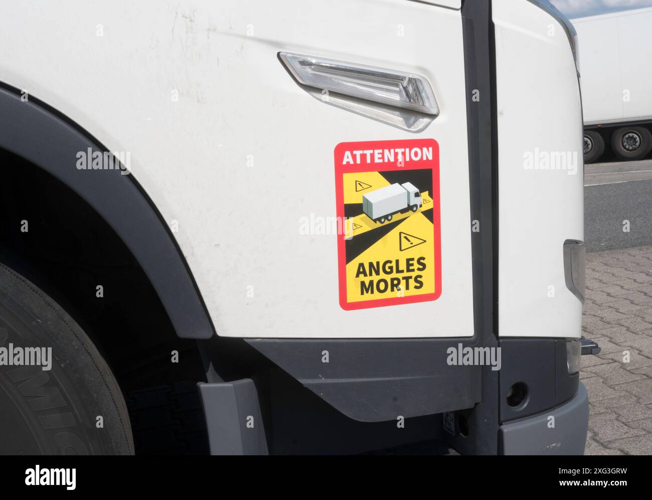 Angles Morts blind spot warning sticker on an HGV Stock Photo - Alamy Angles Morts blind spot warning sticker on an HGV Stock Photo - Alamy