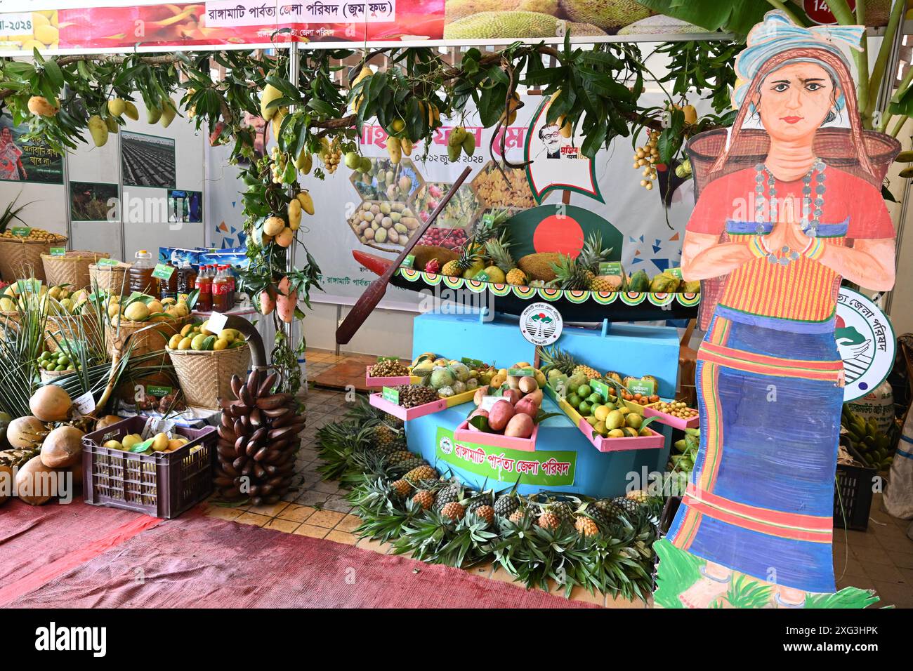 Dhaka, Bangladesh. 06th July, 2024. Tribal peoples display their ...