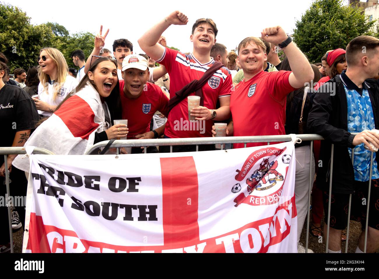 City of Brighton & Hove, East Sussex, UK. England football fans gather ...