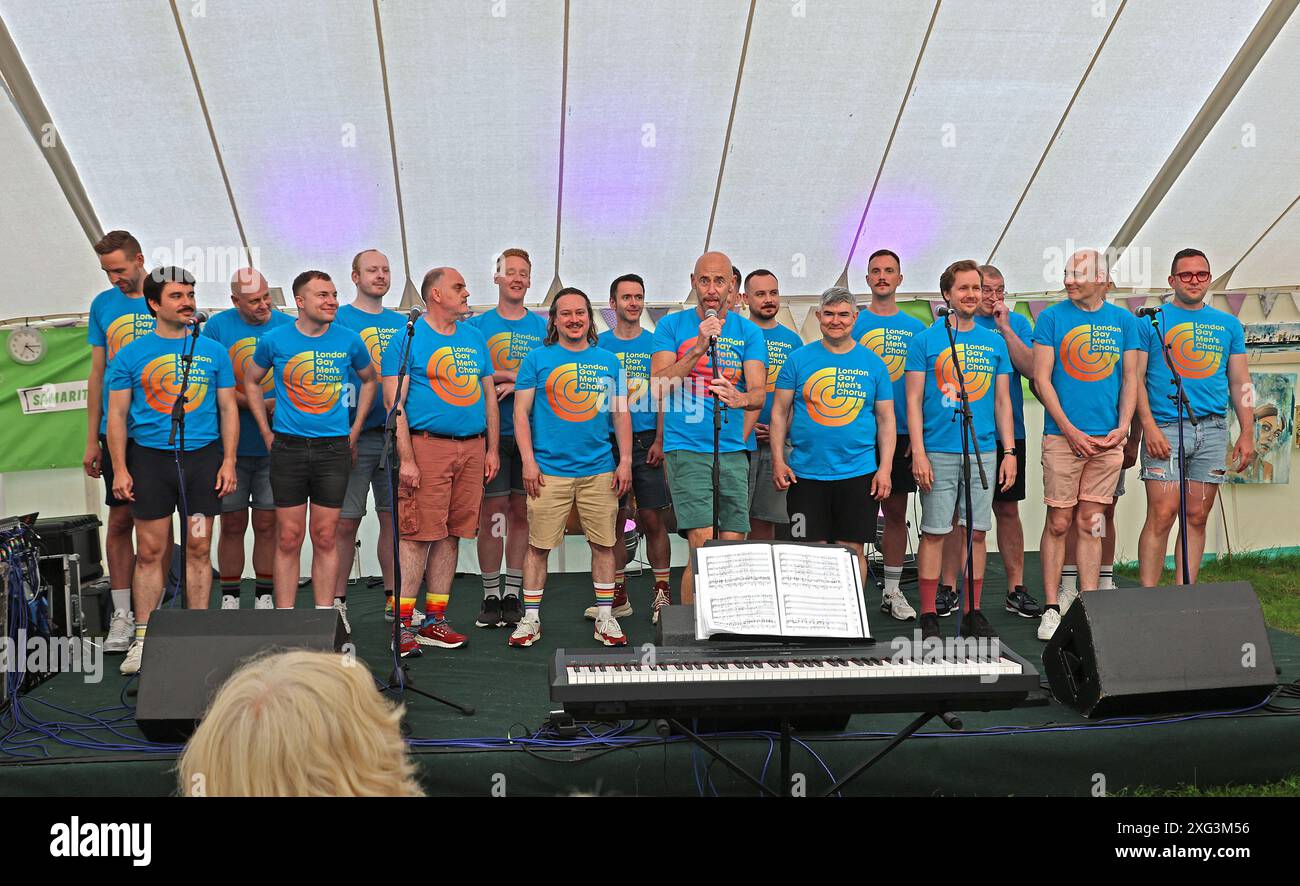London mens chorus hi-res stock photography and images - Alamy