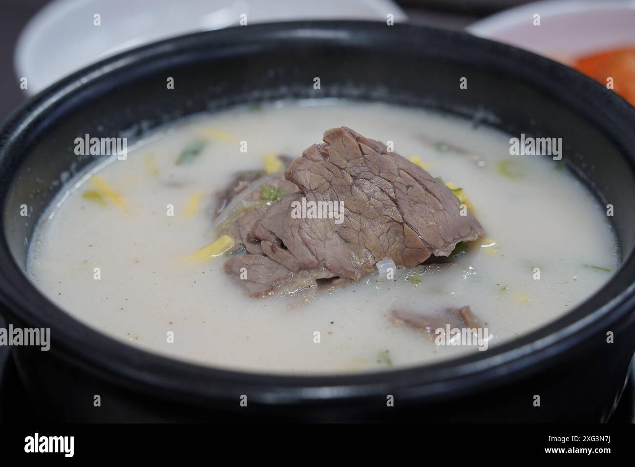 A Korean soup made by boiling beef and bones for a long time Stock ...