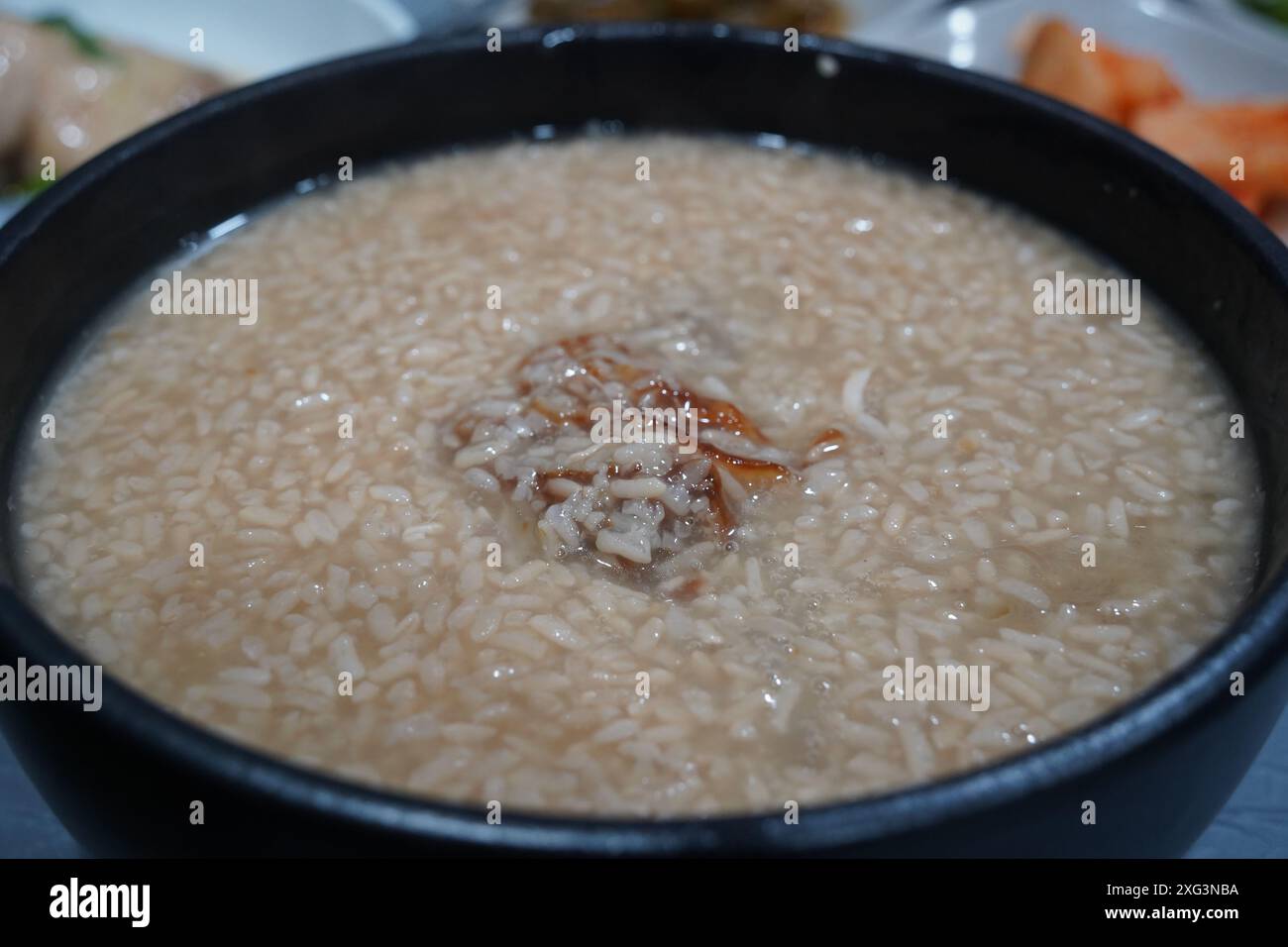 Crust of overcooked rice hi-res stock photography and images - Alamy