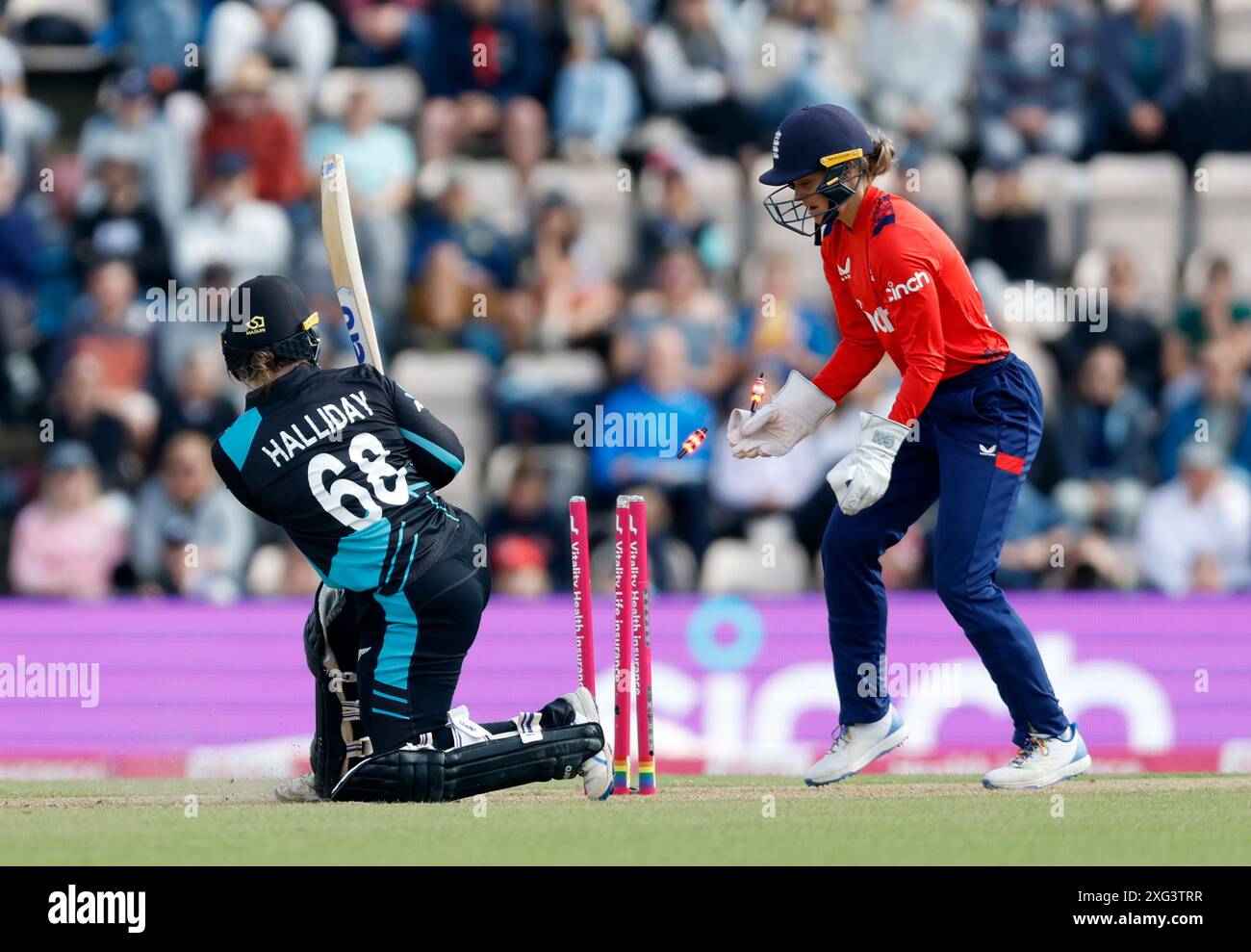 Charlie dean england v new zealand 2024 hi-res stock photography and ...