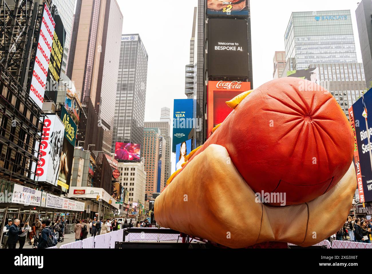 Times Square, one of the most famous places in Manhattan and the Big ...