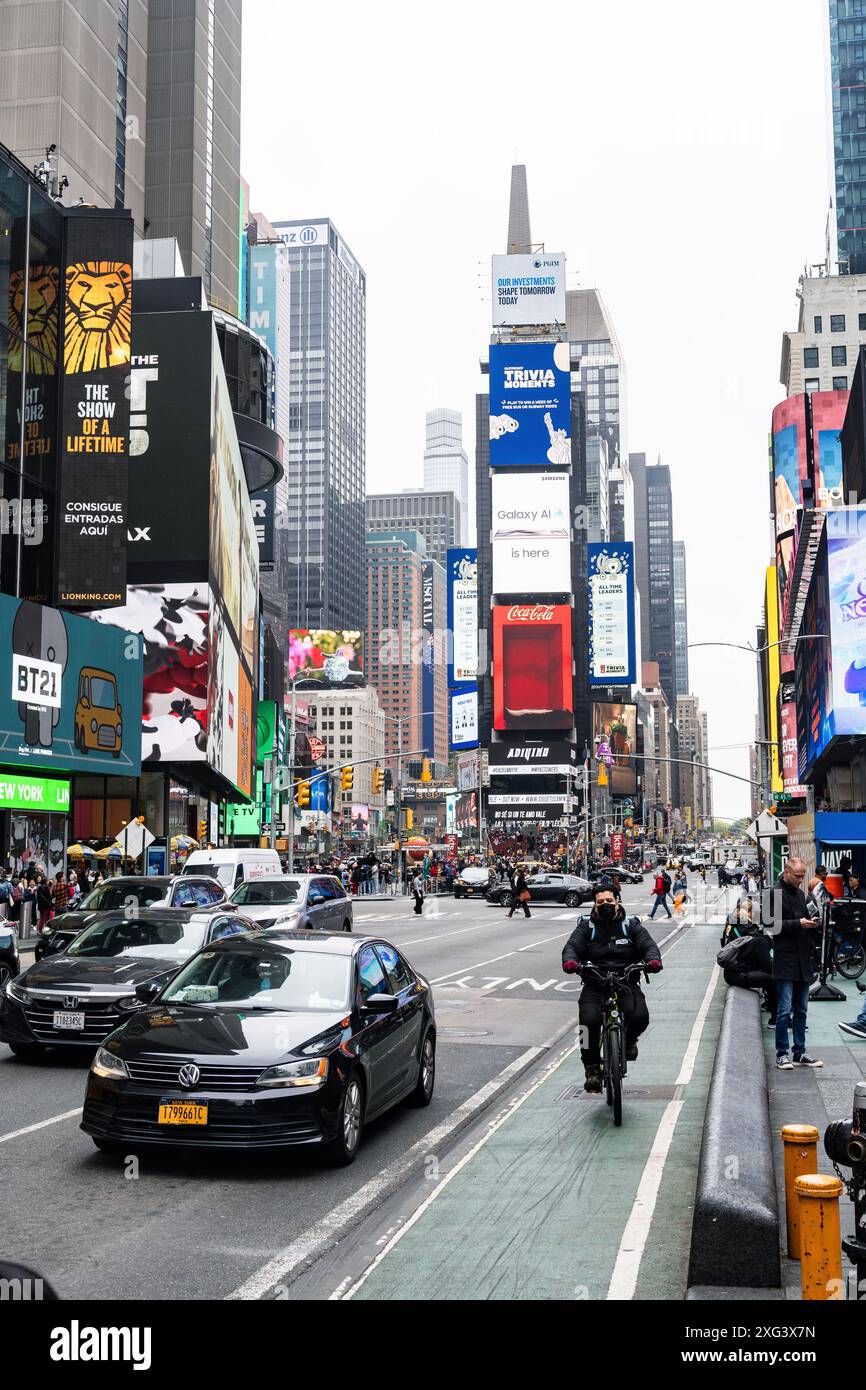 Times Square, one of the most famous places in Manhattan and the Big ...