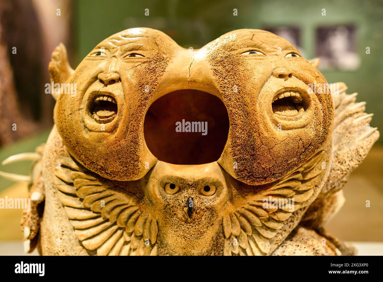 old sculpture art Stock Photo - Alamy