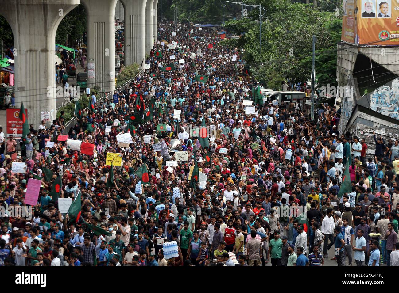 Bangladesh student movements hi-res stock photography and images - Alamy