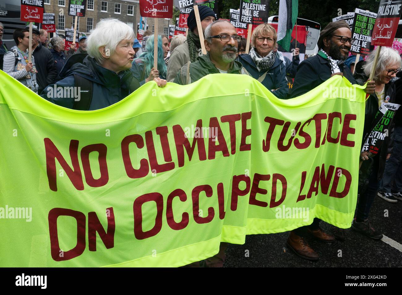 On July 6th 2024 demonstrators protest at the continual bombing of Gaza ...