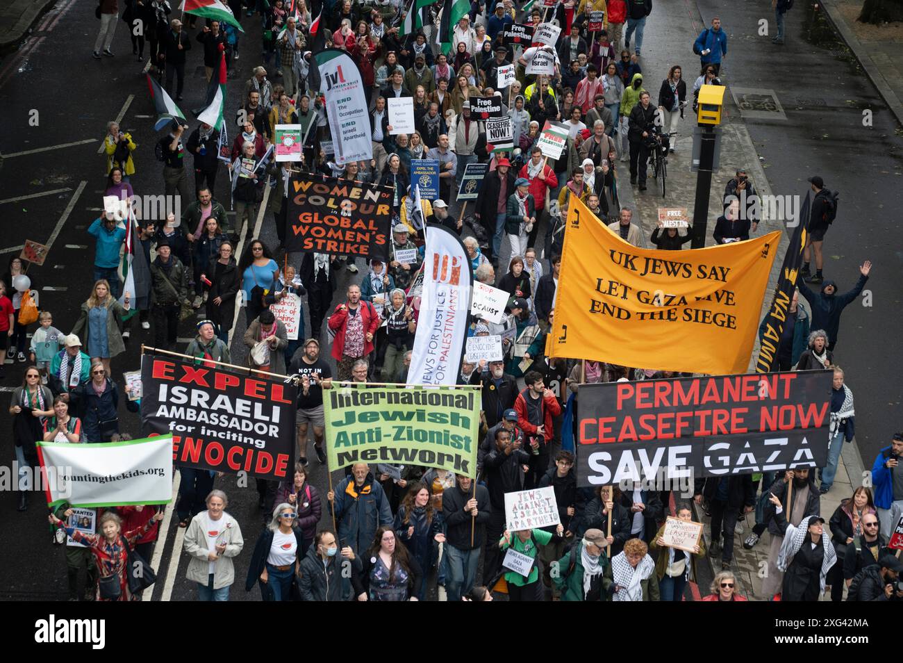 On July 6th 2024 demonstrators protest at the continual bombing of Gaza ...