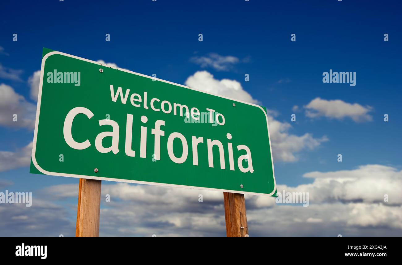 Welcome to california road sign hi-res stock photography and images - Alamy