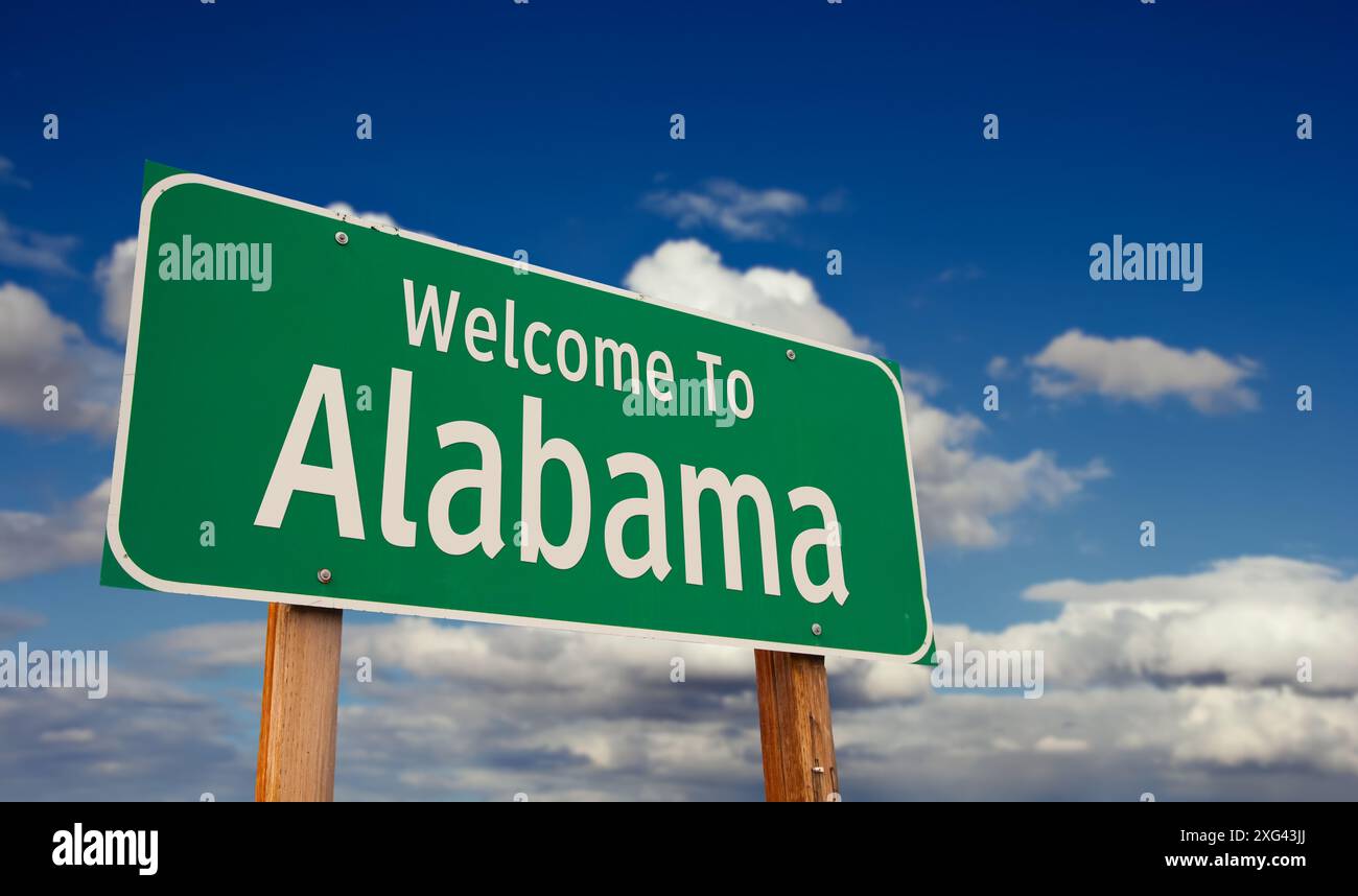 Welcome sign over entrance hi-res stock photography and images - Alamy