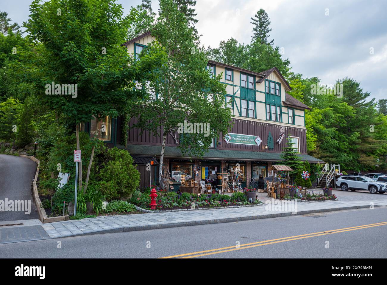Craft shop on Main Street in downtown Lake Placid, Upstate New York ...