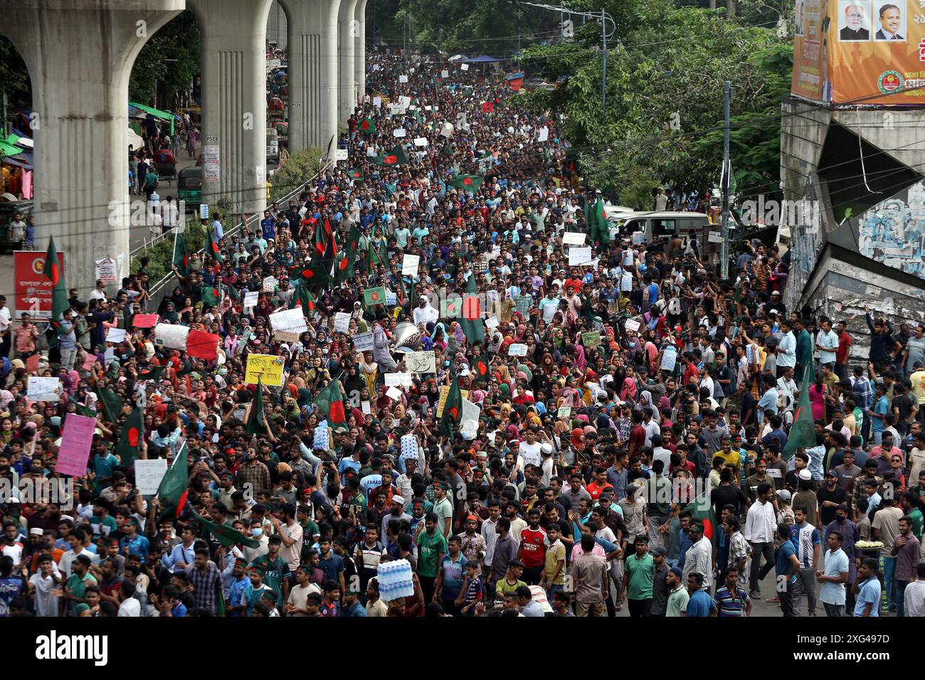 Bangladeshi students block the Shahbagh intersection, during a protest ...