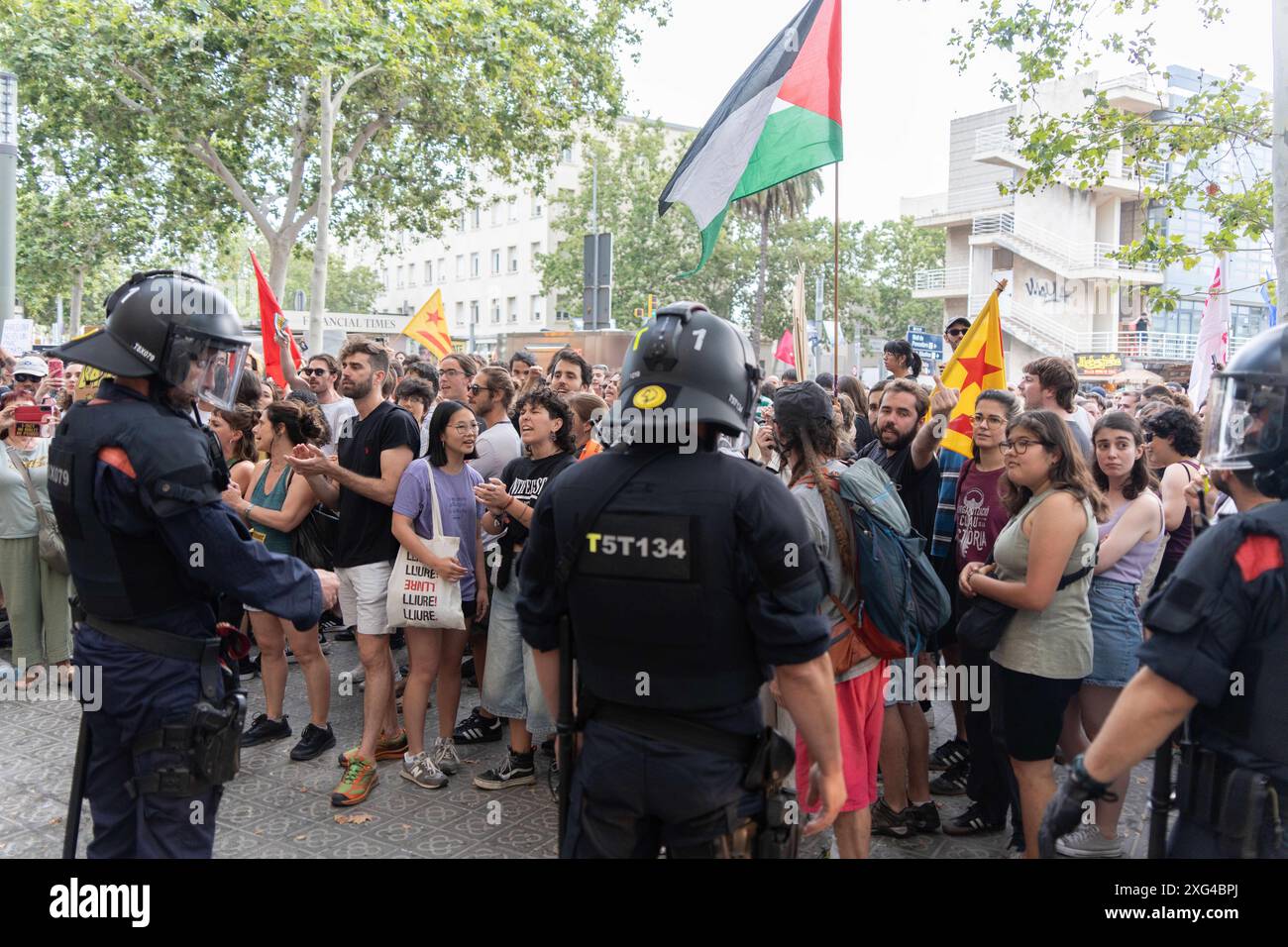 Barcelona, Spain. 06th July, 2024. Thousands of people are protesting ...