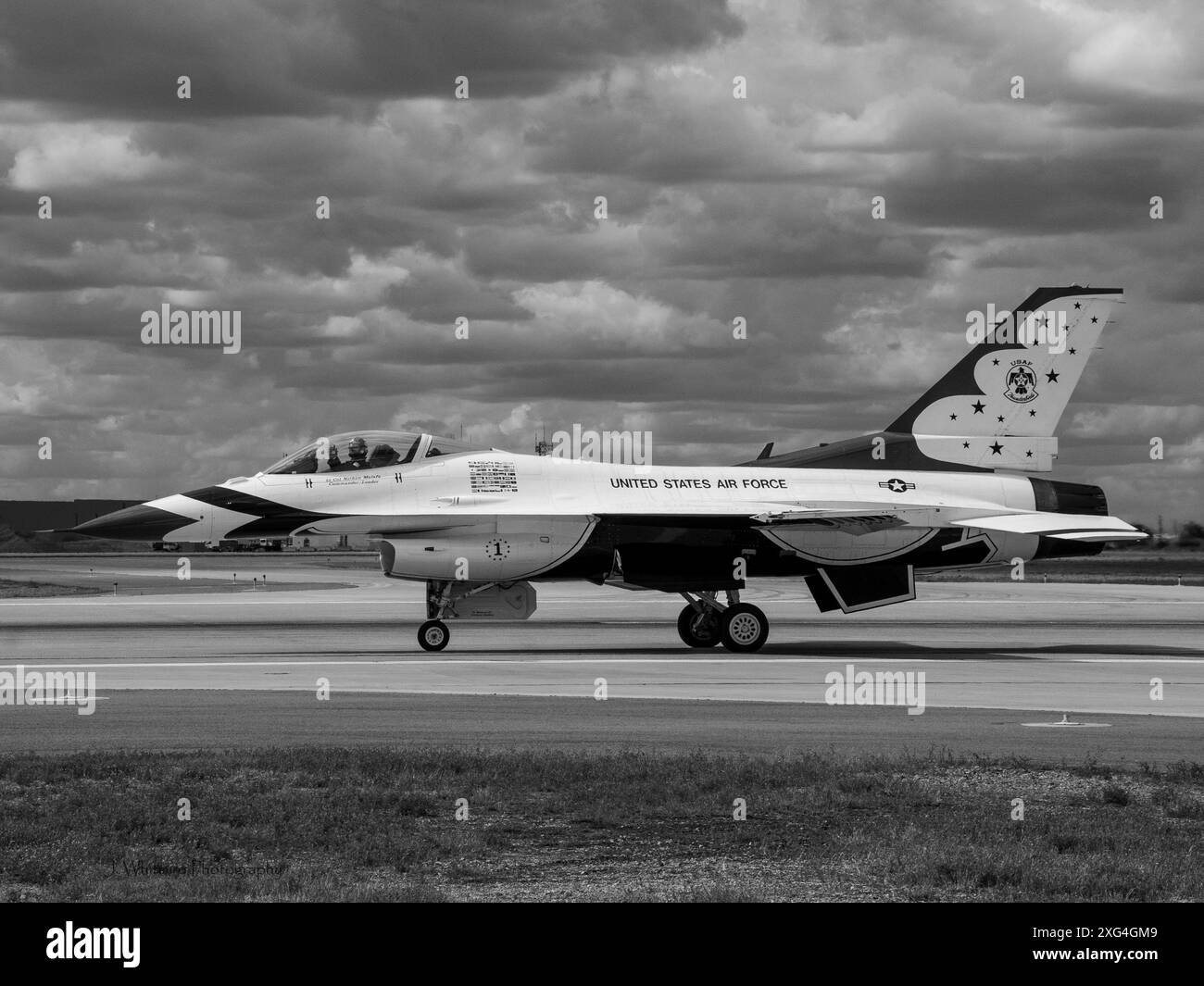 The incredible United States Air Force flight demonstration team, the ...