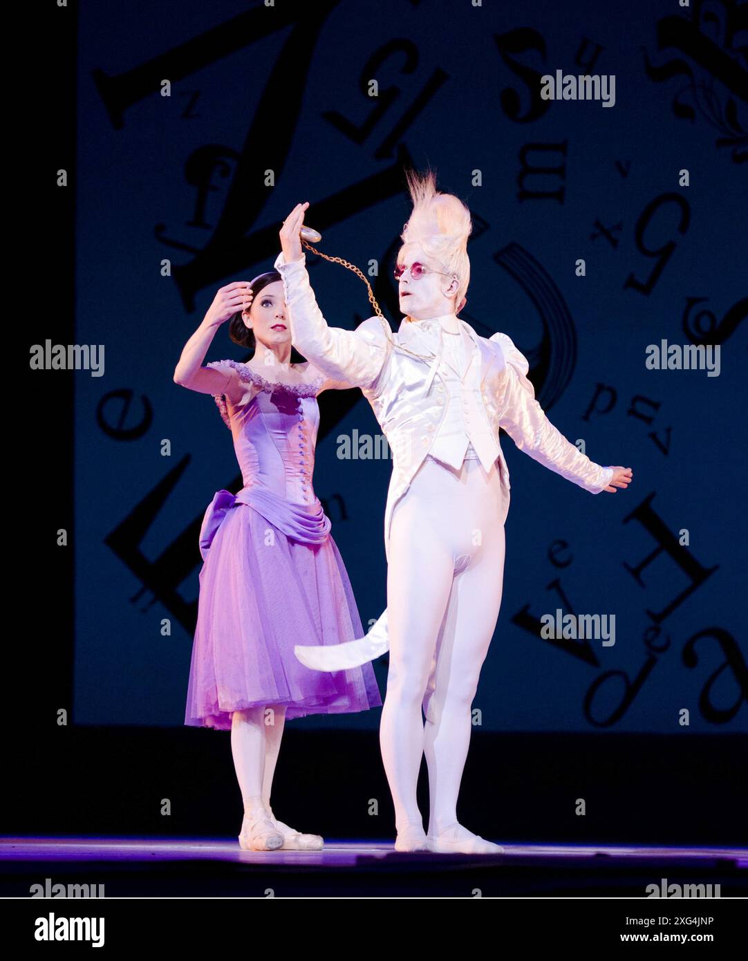 White rabbit and alice hi-res stock photography and images - Alamy