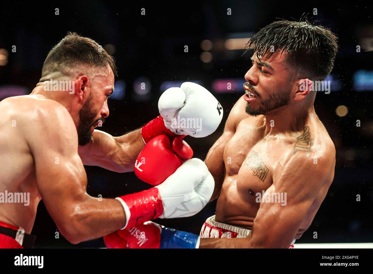Gabriel Muratalla (R) and Carlos Fontes Bantamweight fight during their ...